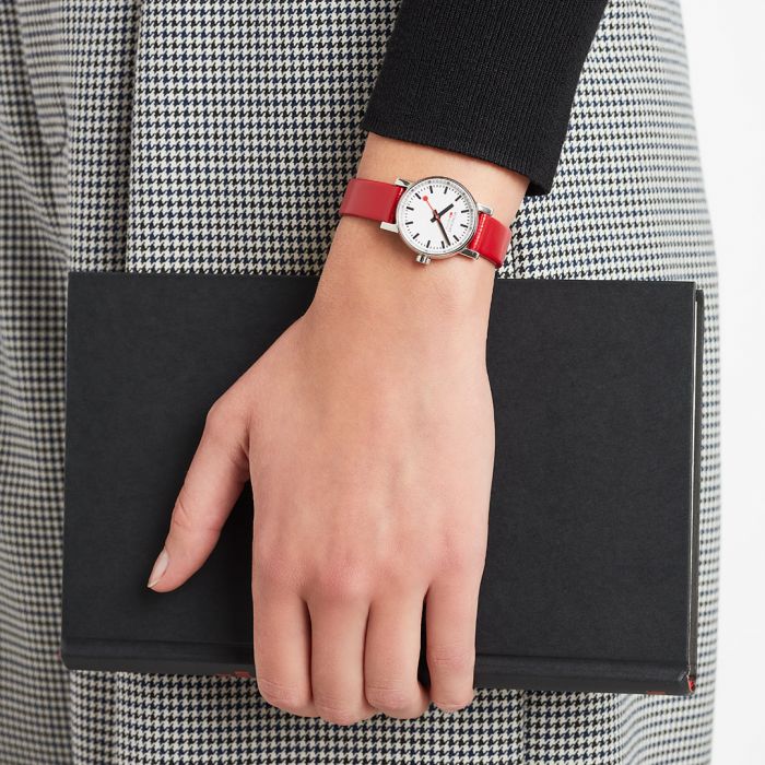 Mondaine SBB evo2 26 mm polished red Mondaine SBB evo2 26 mm polished red